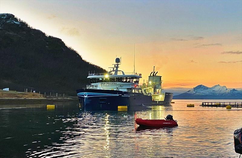 RONJA CHRISTOPHER - Vesseljoin