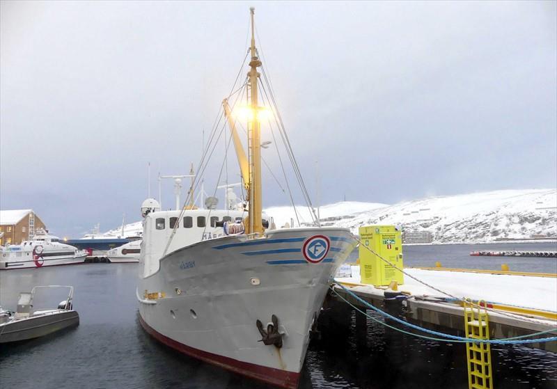 GAMLE MAROY - Vesseljoin