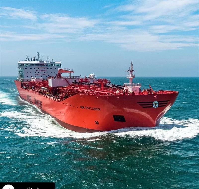 BOW EXPLORER - Vesseljoin