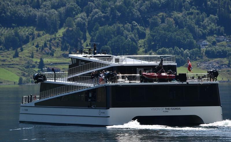 VISION OF THE FJORDS - Vesseljoin