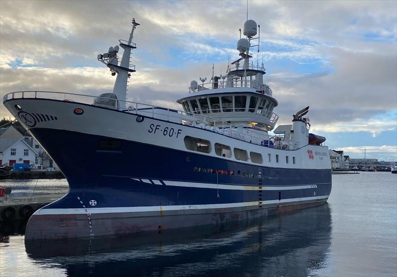 BREIVIK JUNIOR - Vesseljoin