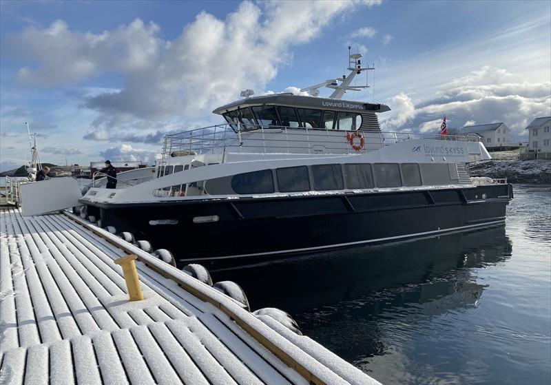 LOVUND EXPRESS - Vesseljoin