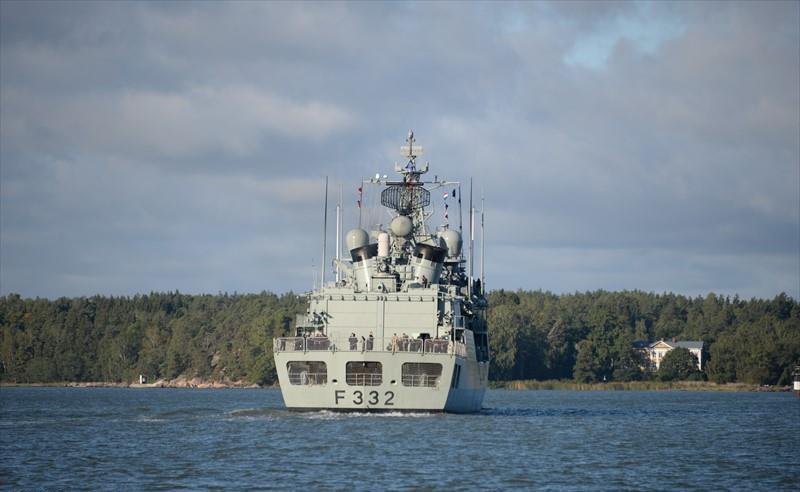 NATO WARSHIP F332 - Vesseljoin
