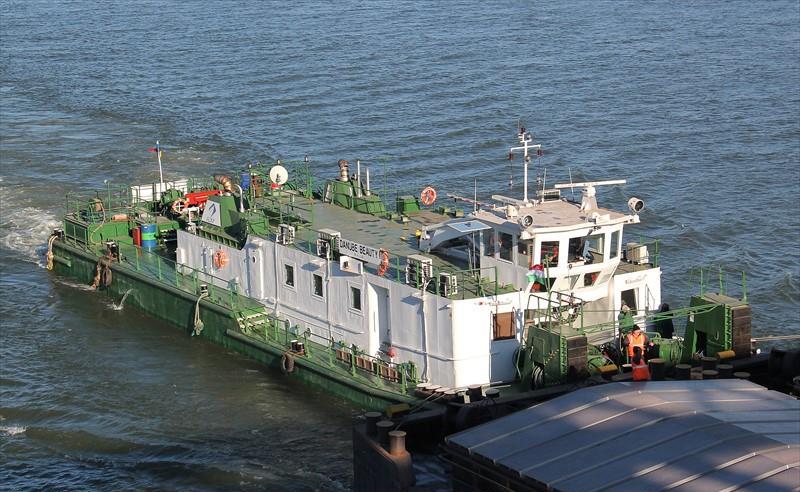 DANUBE BEAUTY - Vesseljoin