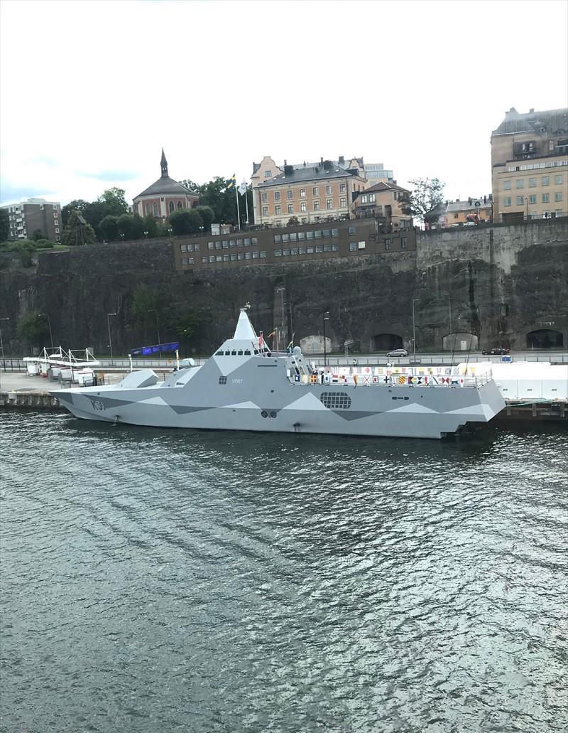 SWEDISH WARSHIP - Vesseljoin