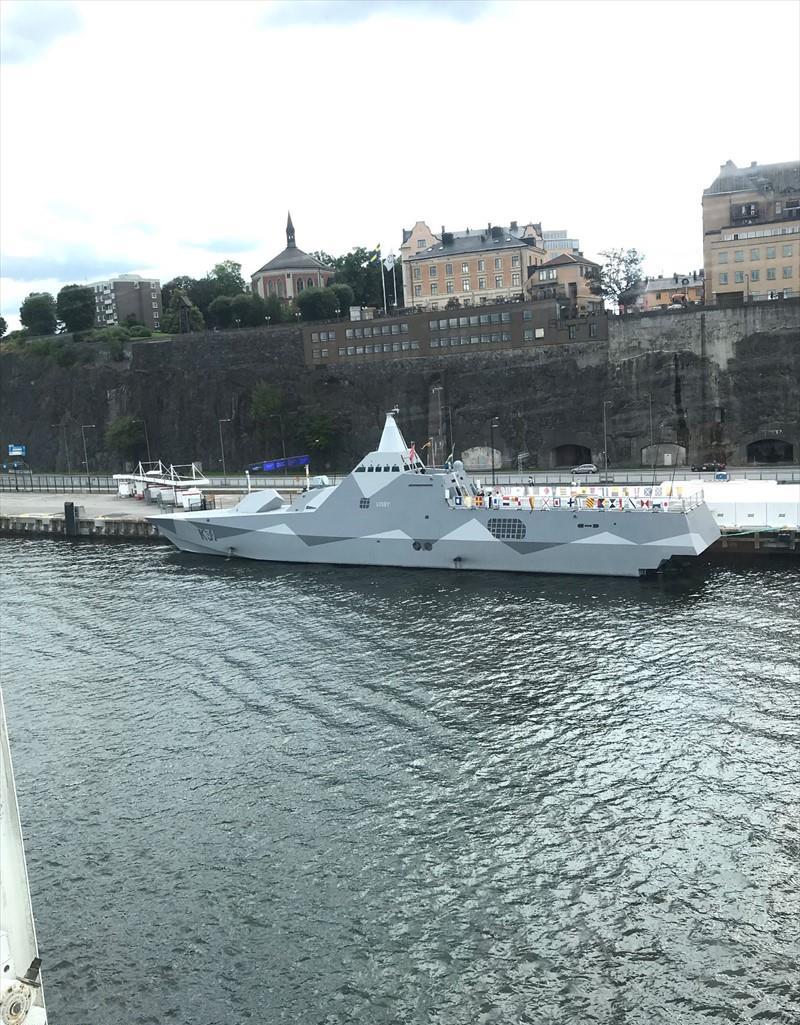 SWEDISH WARSHIP - Vesseljoin