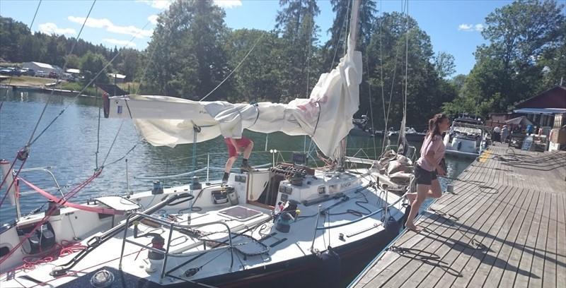 FAST FOOT SALLY - Vesseljoin