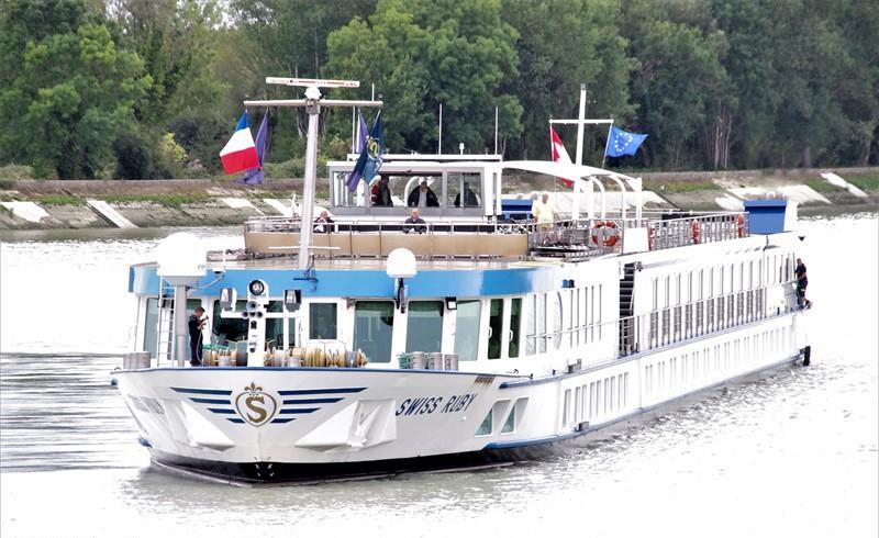 SWISS RUBY - Vesseljoin