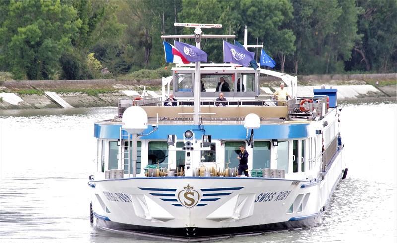 SWISS RUBY - Vesseljoin