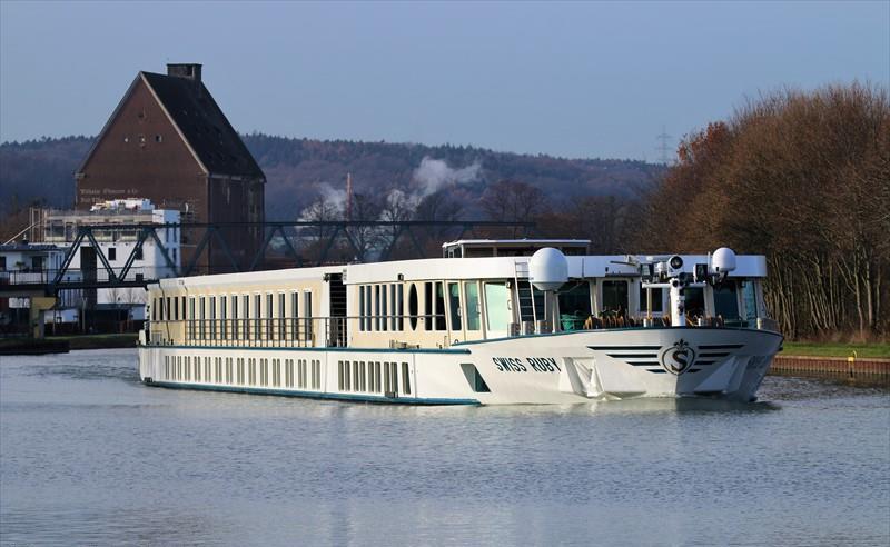 SWISS RUBY - Vesseljoin