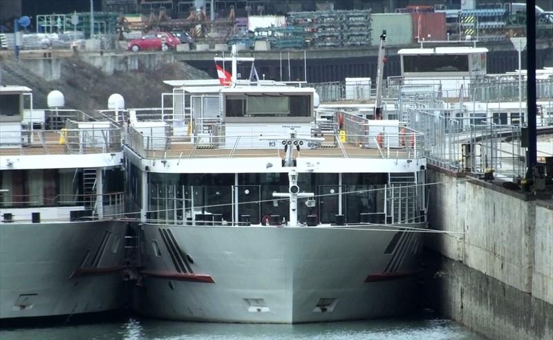 VIKING PRESTIGE - Vesseljoin