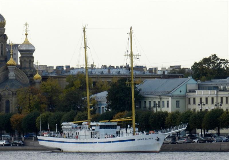 YUNYI BALTIETS - Vesseljoin