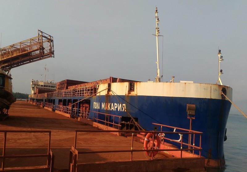 POLA MAKARIA - Vesseljoin