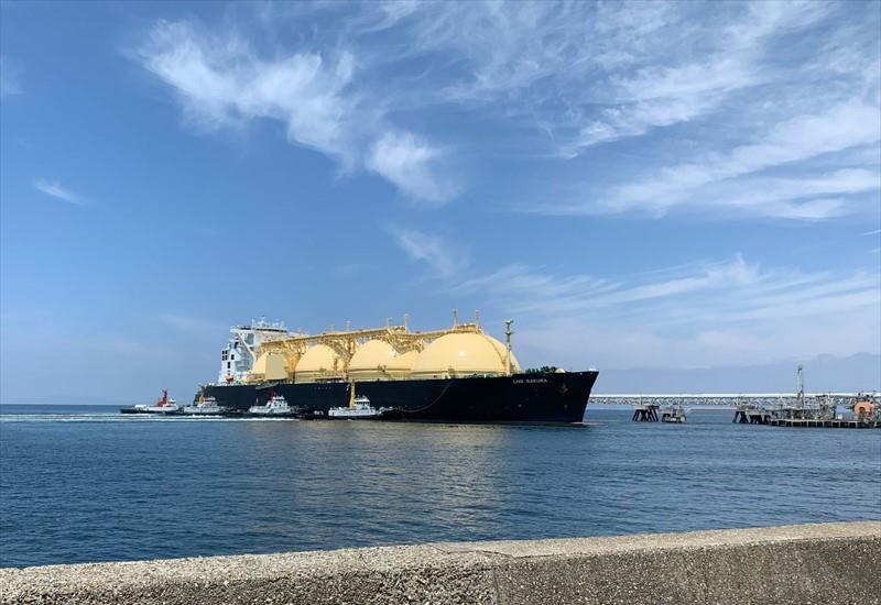 LNG SAKURA - Vesseljoin