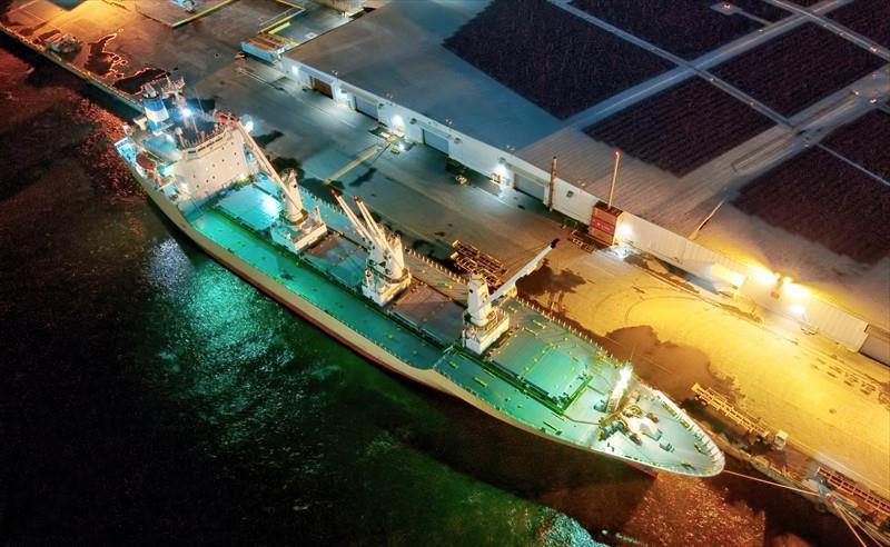 CROWN OPAL - Vesseljoin