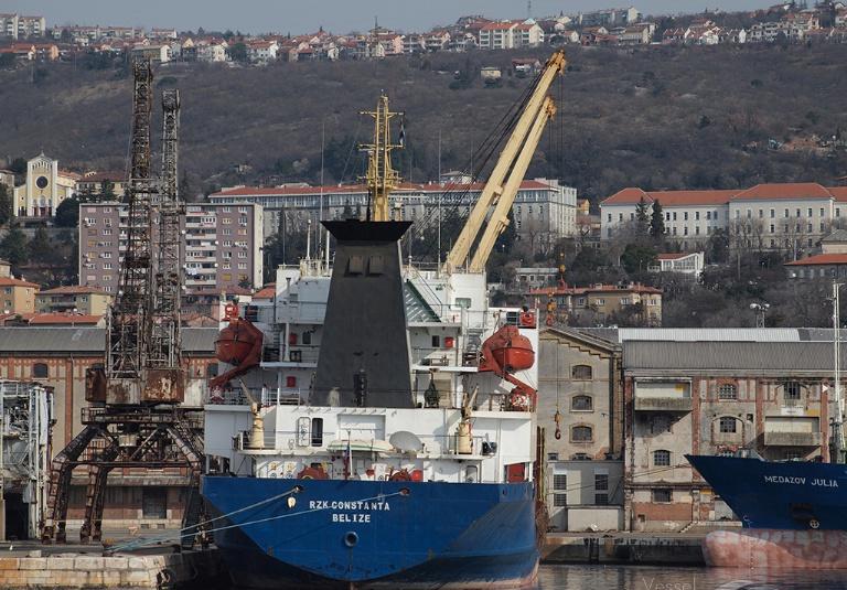 NGOL CHILOANGO - Vesseljoin