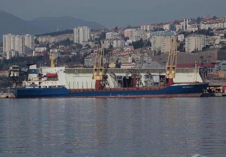 NGOL CHILOANGO - Vesseljoin