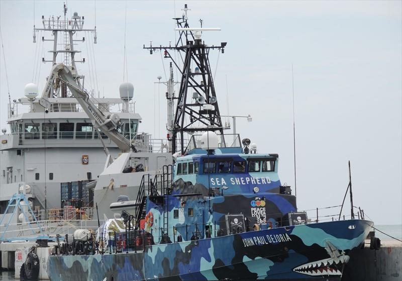 JOHN PAUL DEJORIA - Vesseljoin