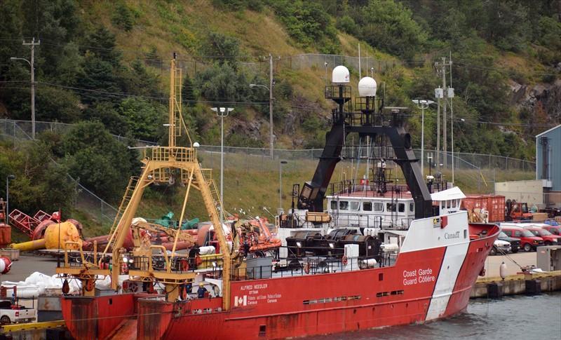 ALFRED NEEDLER - Vesseljoin