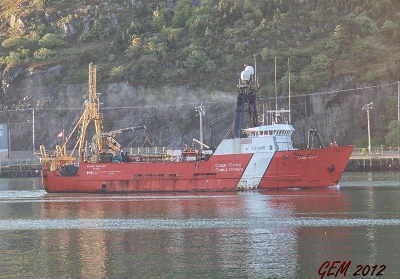 ALFRED NEEDLER - Vesseljoin