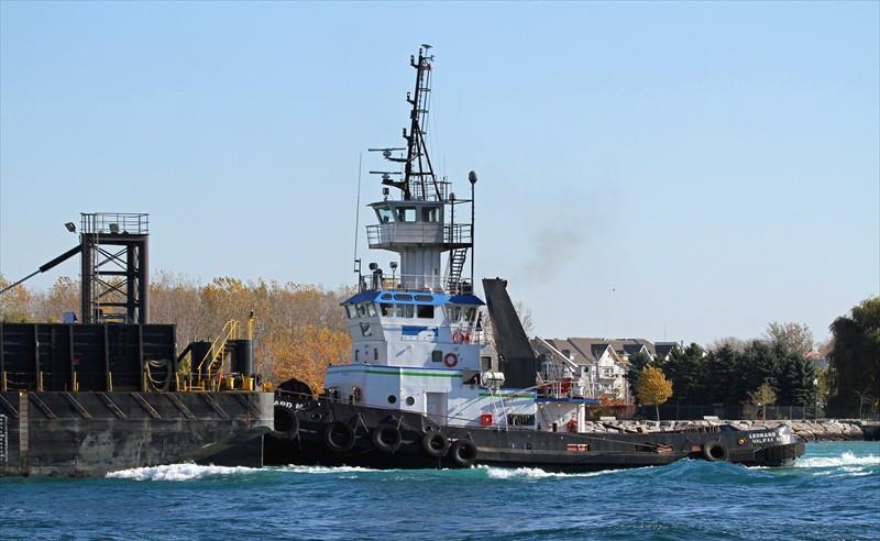 LEONARD M - Vesseljoin