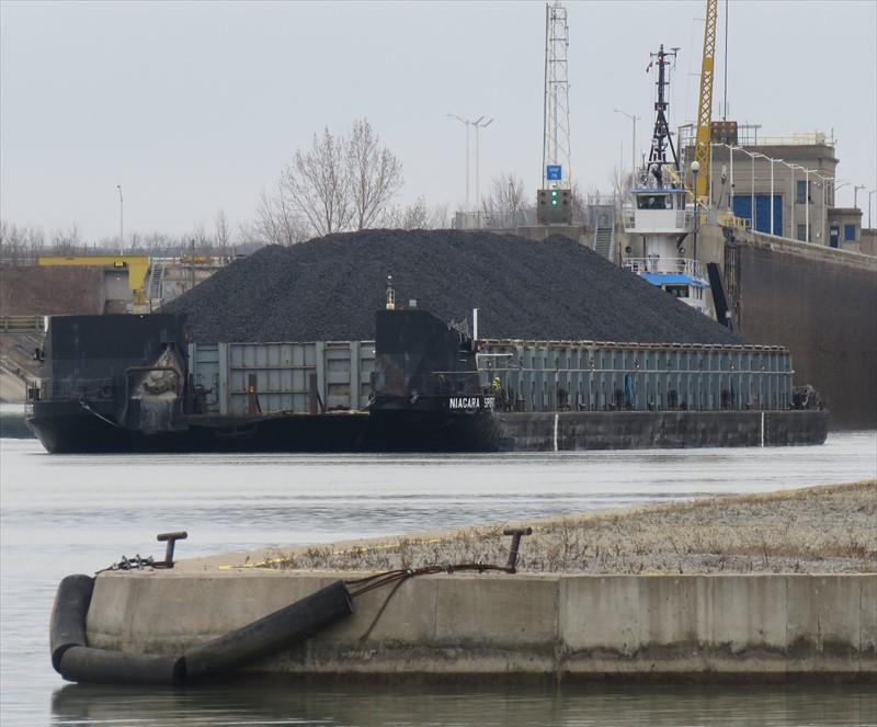 LEONARD M - Vesseljoin