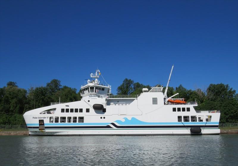 PELEE ISLANDER II - Vesseljoin