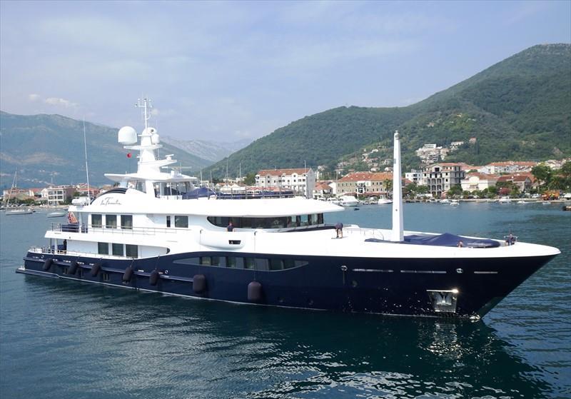 LA FAMILIA - Vesseljoin