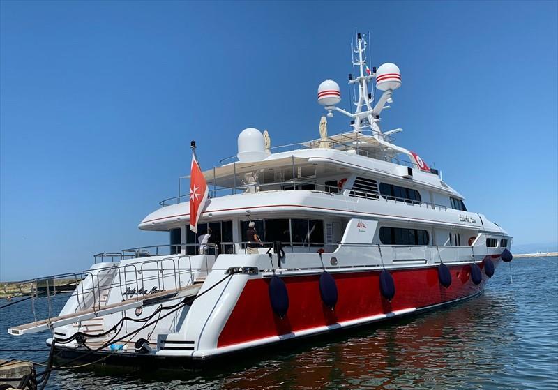 LADY BRAVE - Vesseljoin