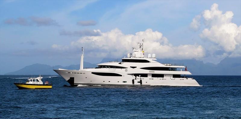 RAMBLE ON ROSE - Vesseljoin