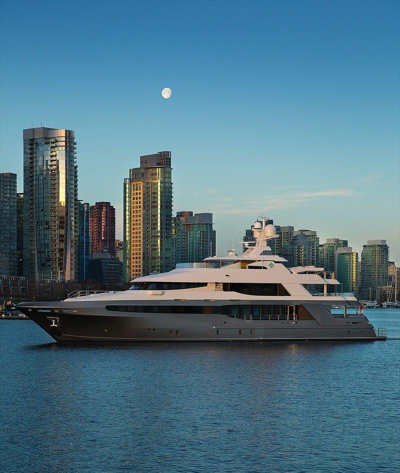 MUCHOS MAS - Vesseljoin