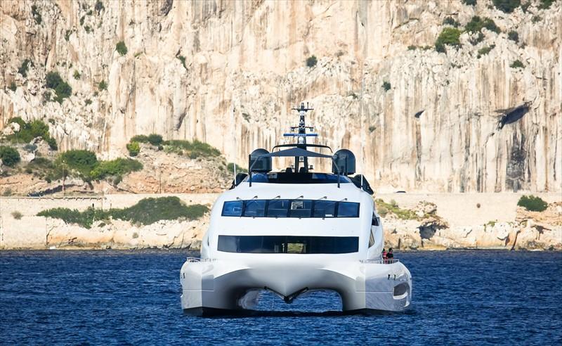 ROYAL FALCON ONE - Vesseljoin