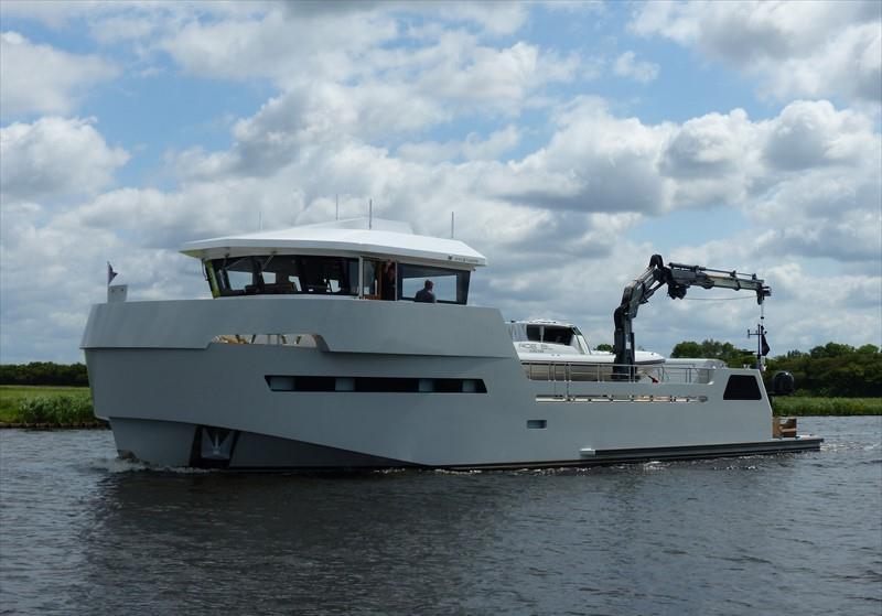 ROE SHADOW - Vesseljoin