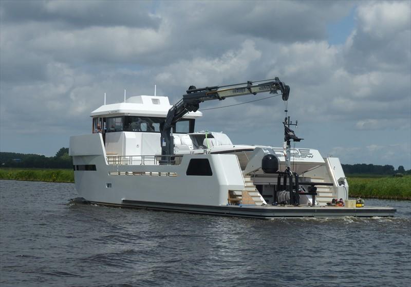 ROE SHADOW - Vesseljoin