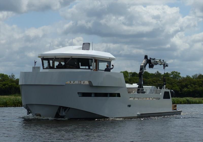 ROE SHADOW - Vesseljoin