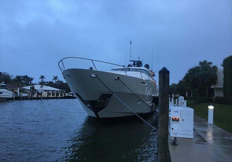 FOUR JACKS - Vesseljoin