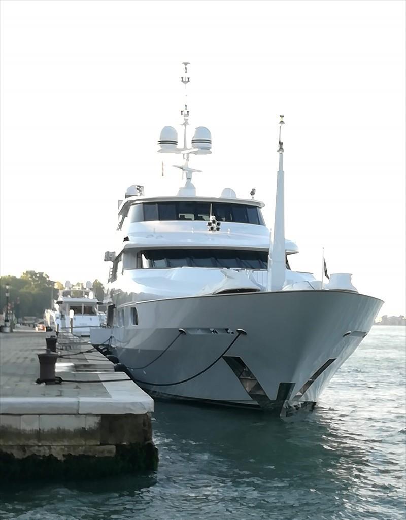 KERI LEE III - Vesseljoin