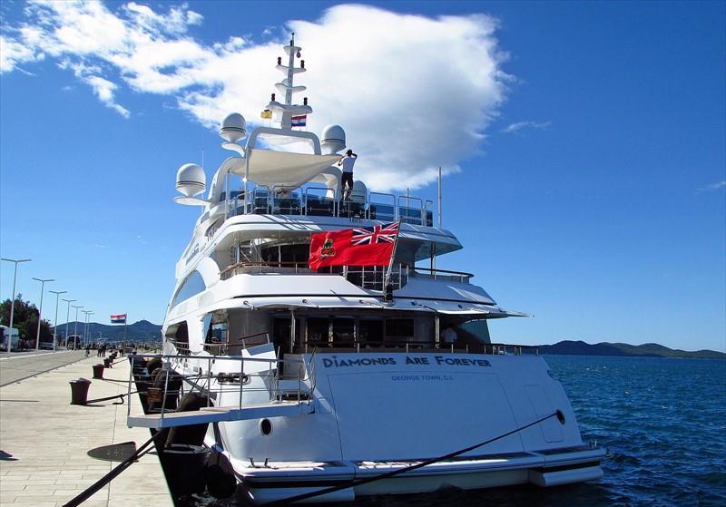 DIAMONDS ARE FOREVER - Vesseljoin