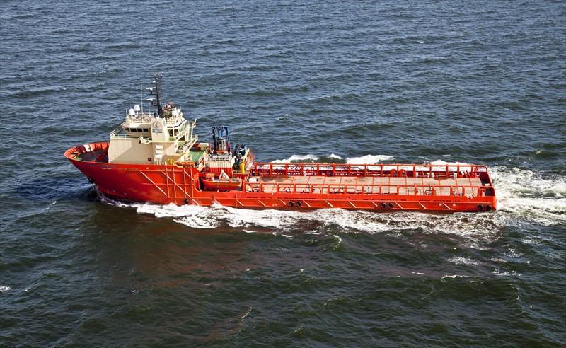 ALYSSA CHOUEST - Vesseljoin