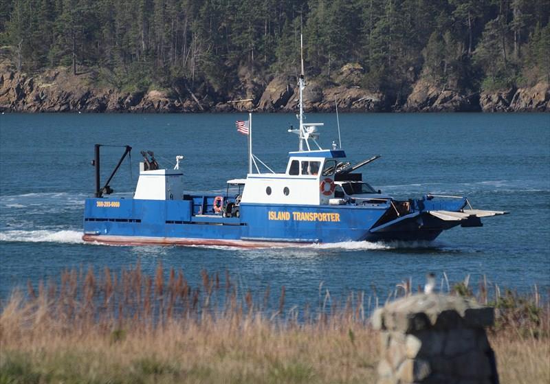 ISLAND TRANSPORTER - Vesseljoin