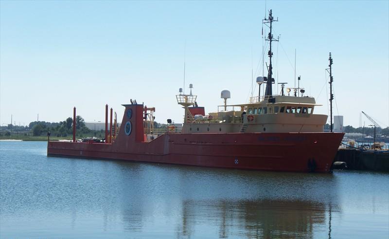 DOLORES CHOUEST - Vesseljoin