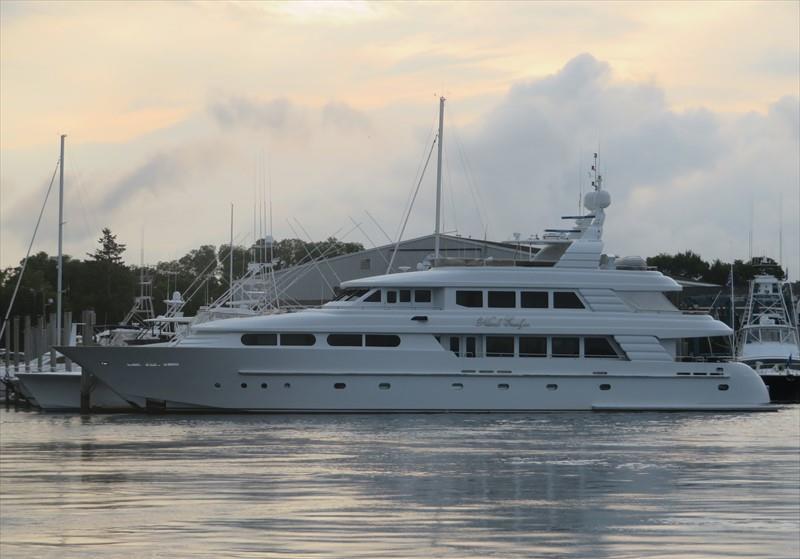 NICOLE EVELYN - Vesseljoin