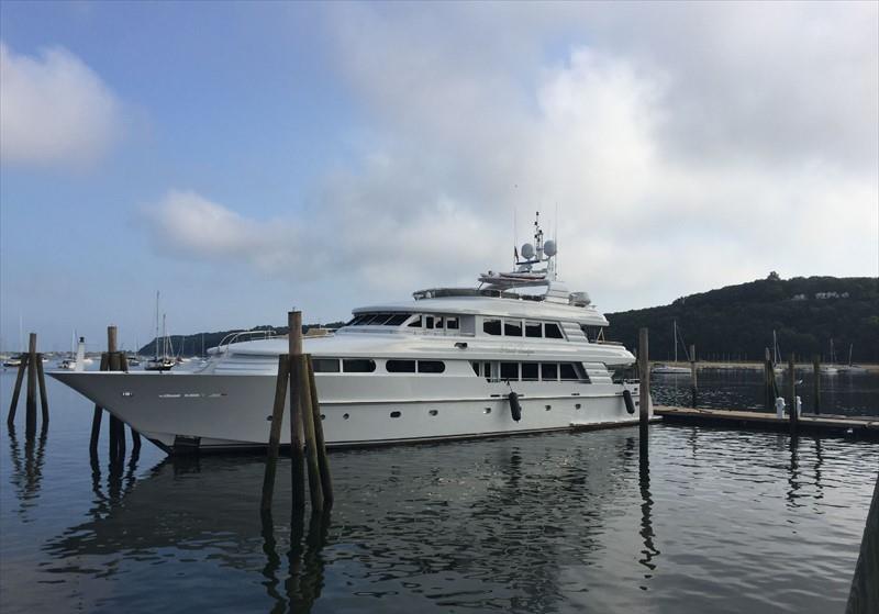 NICOLE EVELYN - Vesseljoin