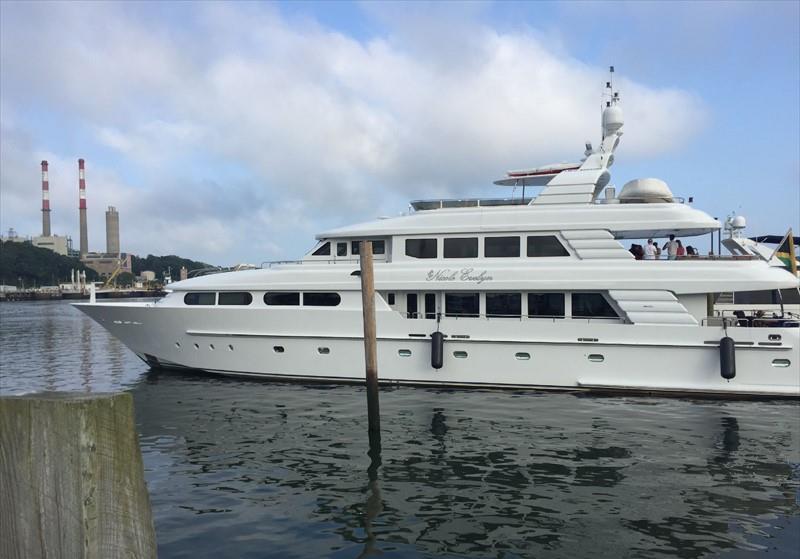 NICOLE EVELYN - Vesseljoin