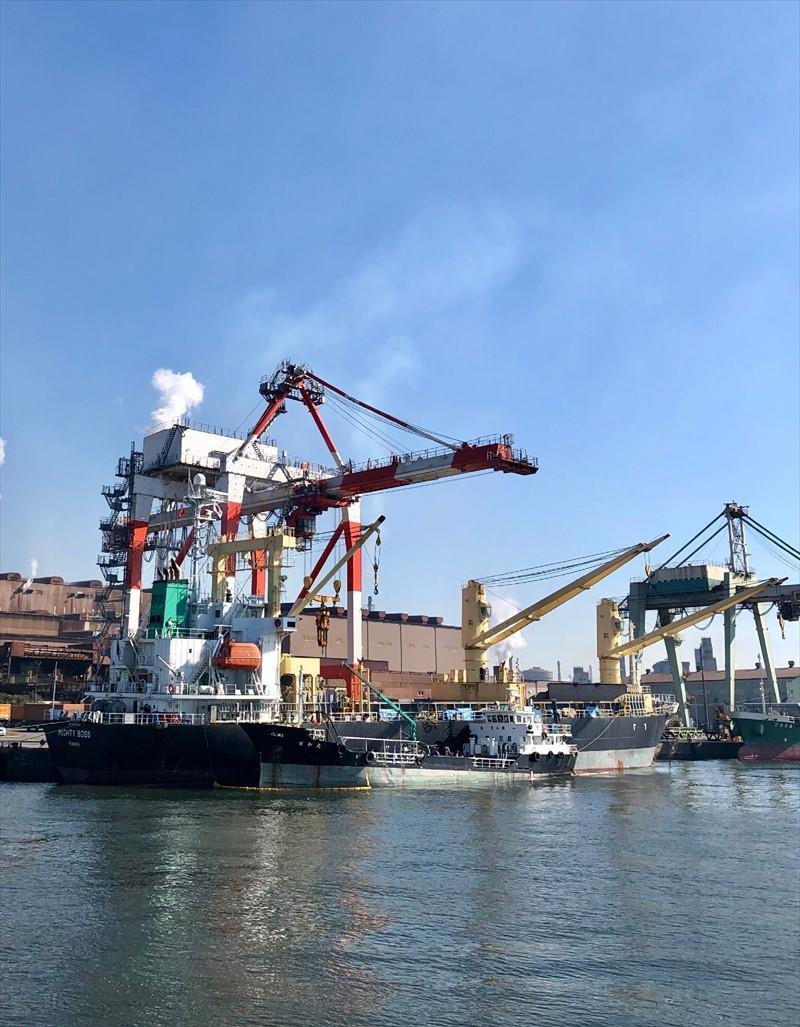 MIGHTY BOSS - Vesseljoin