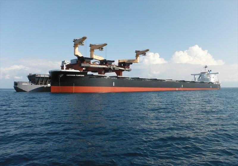 EMPEROR PAMPERO - Vesseljoin