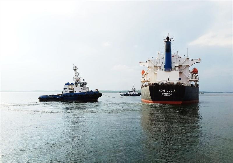 AOM JULIA - Vesseljoin