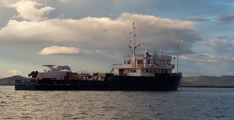 LATITUDE - Vesseljoin