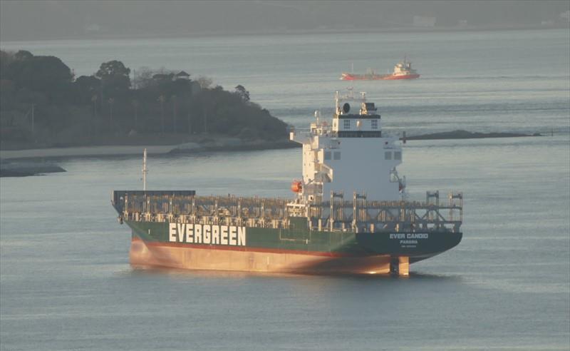 EVER CANDID - Vesseljoin