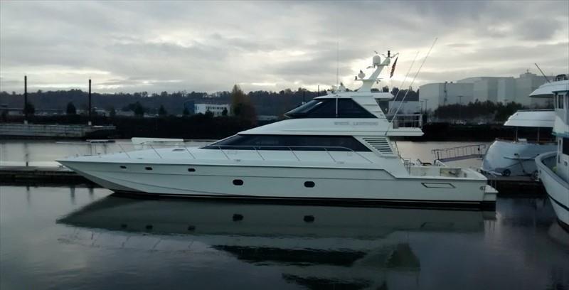 WHITE LIGHTNING - Vesseljoin